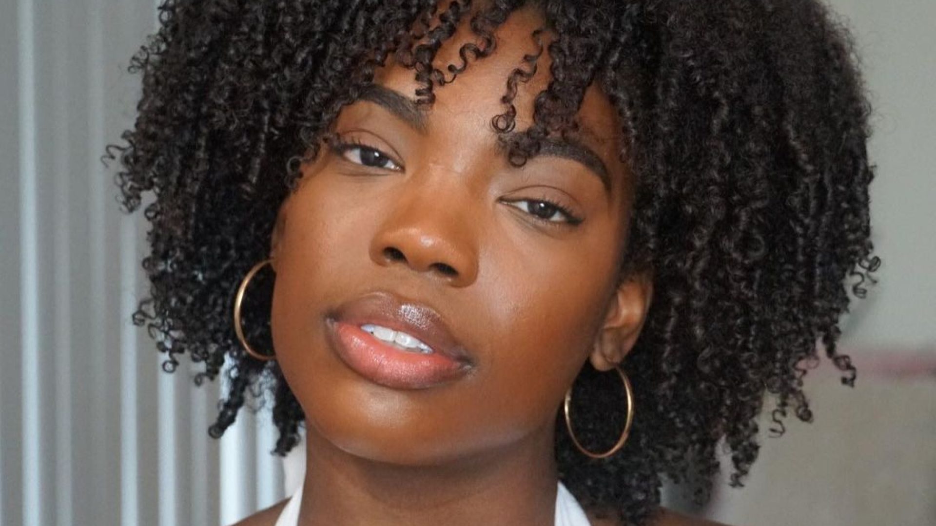 15 Essential No-Frizz Tips