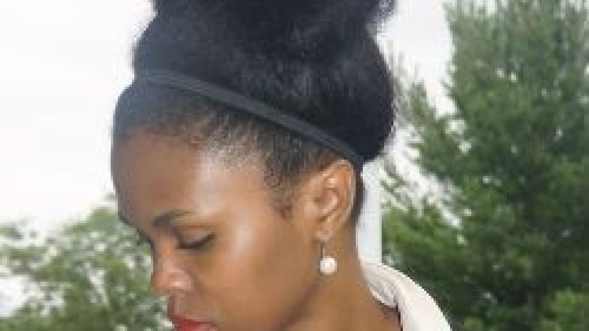 Are Ponytails Bad for Your Hair? | Beautycon.com