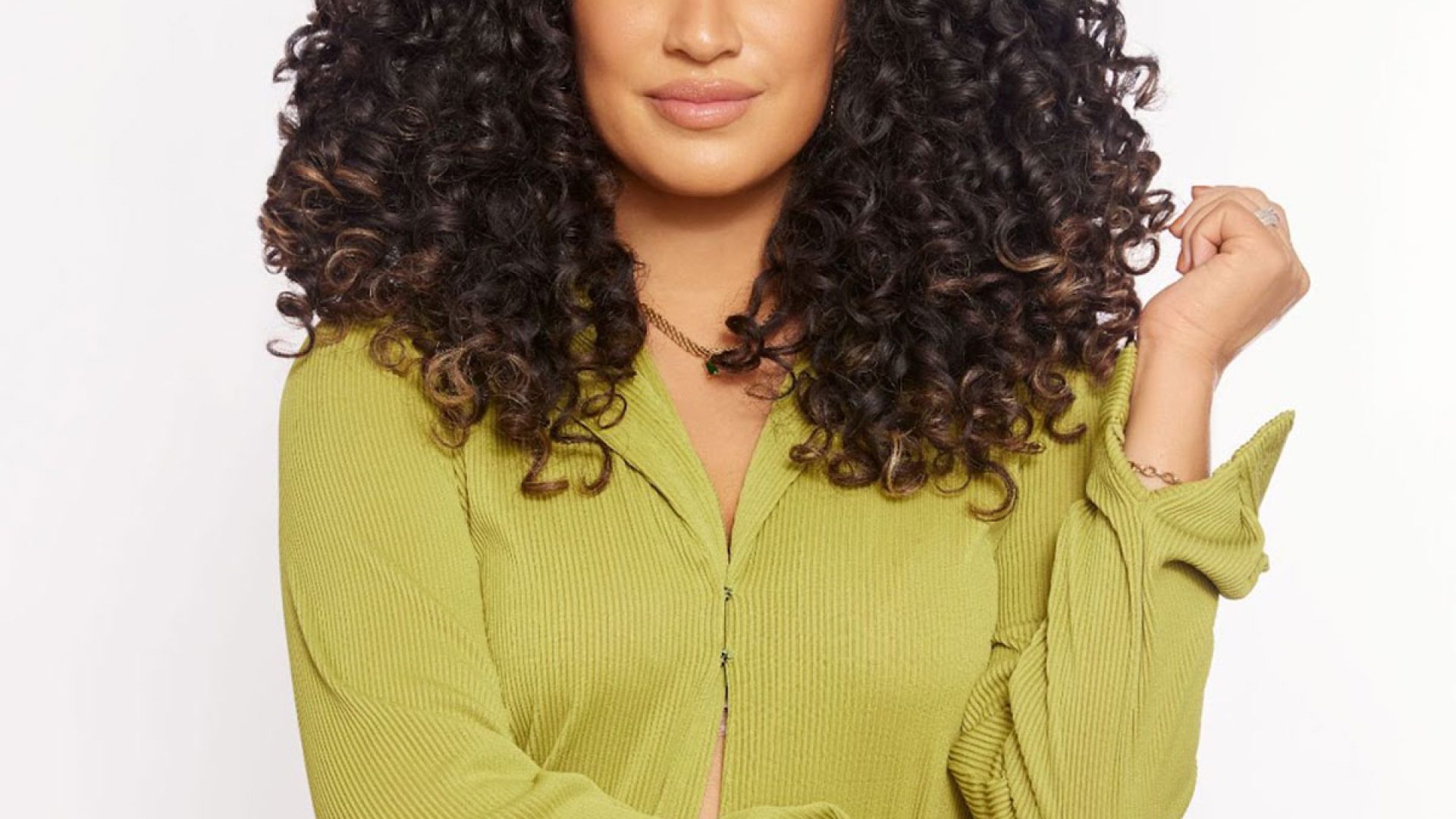 Rizos Curls Makes History as the First Latina-Owned Curly Hair Care Line at ULTA | Beautycon.com