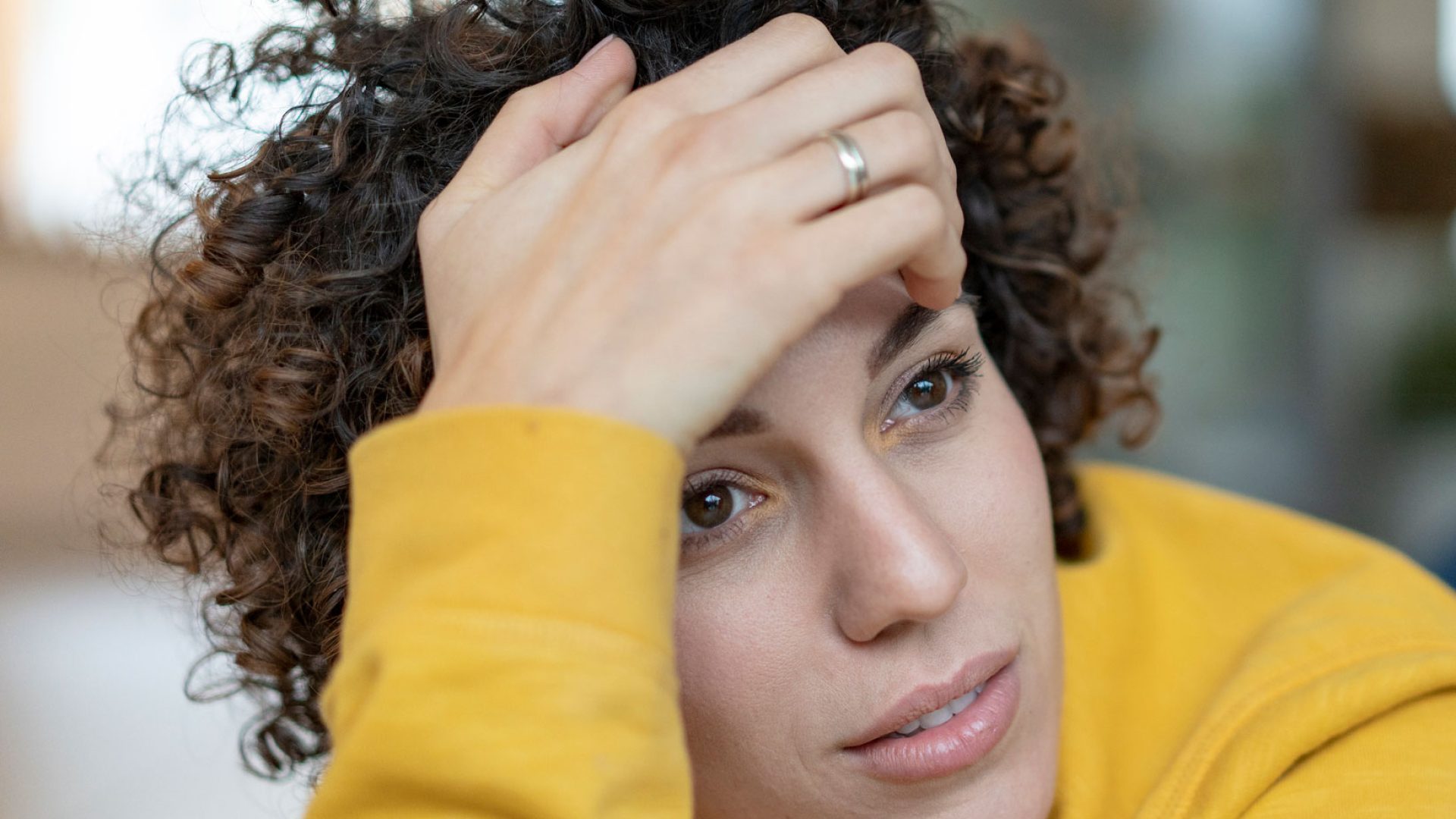 Does an Itchy Scalp Equal Hair Growth? | NaturallyCurly