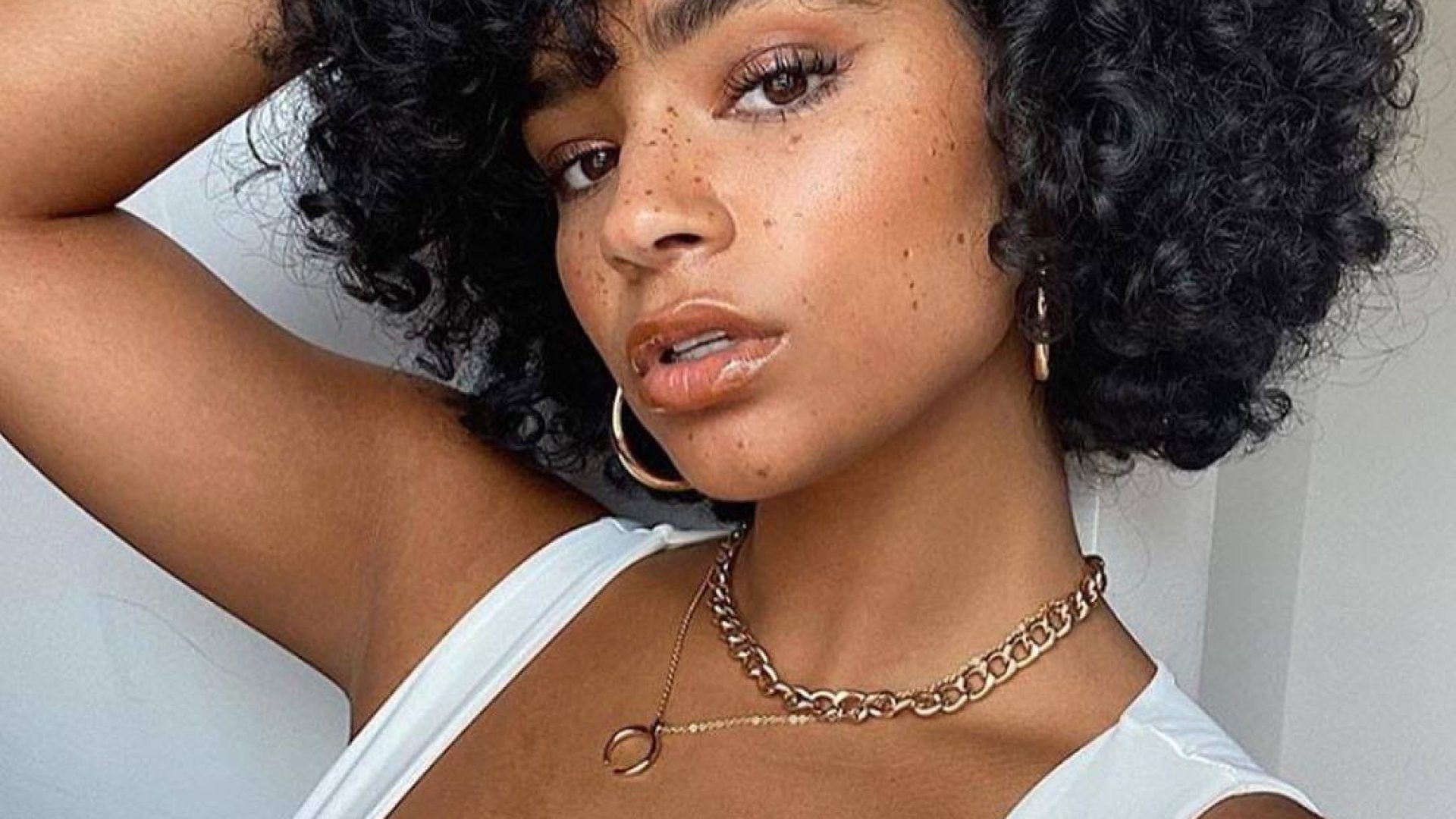 15 Short Haircut Ideas for Type 3 Curls